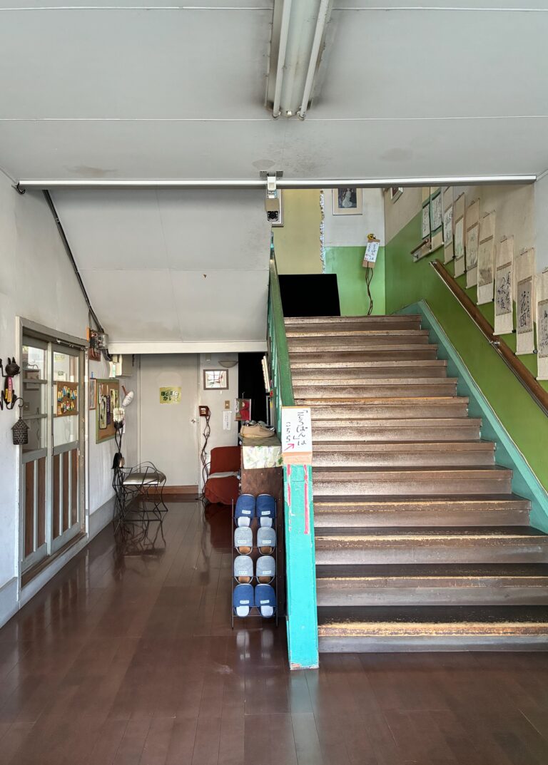 【完売御礼】Life with Music 〜築85年の元女学校で音楽とことばの対話〜 ギタリスト清水悠ライブ＆公開インタビュー | コトノハ｜cotonoha.inc｜池の近くの本を作る会社。